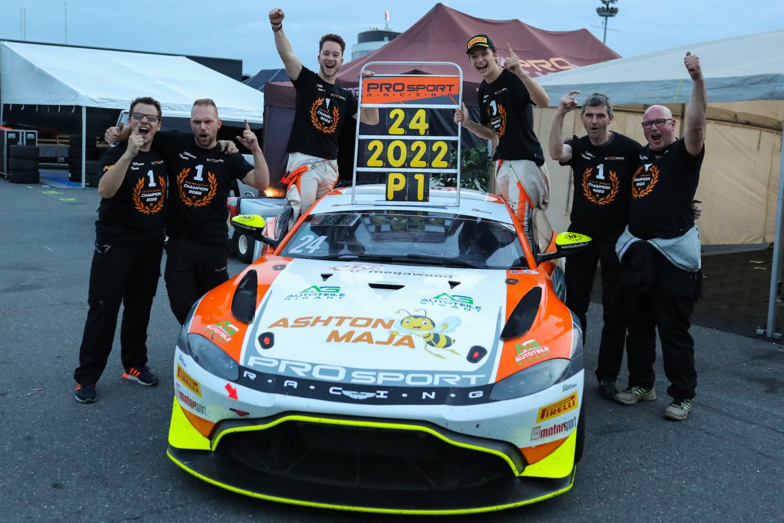 PROsport Racing startet Mission Titelverteidigung mit fünf Fahrzeugen ...